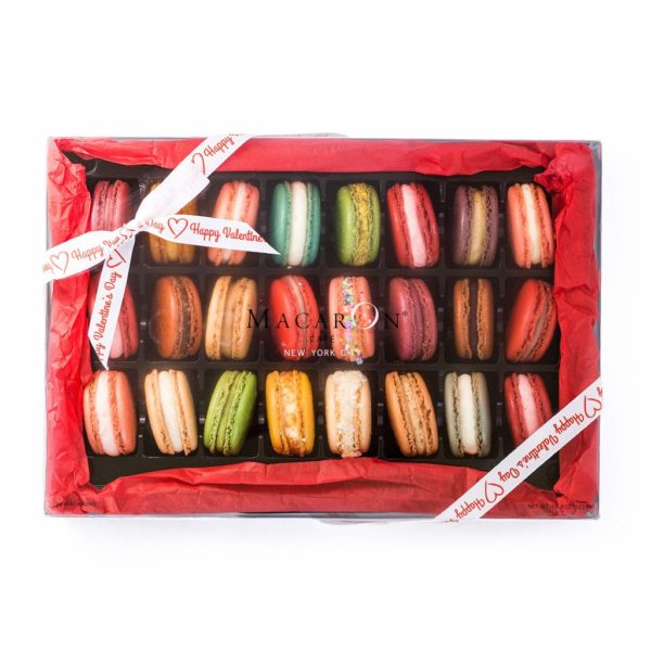 Macarons: Authentic French Cookie Recipes from Macaron Cafe (Shippable ...